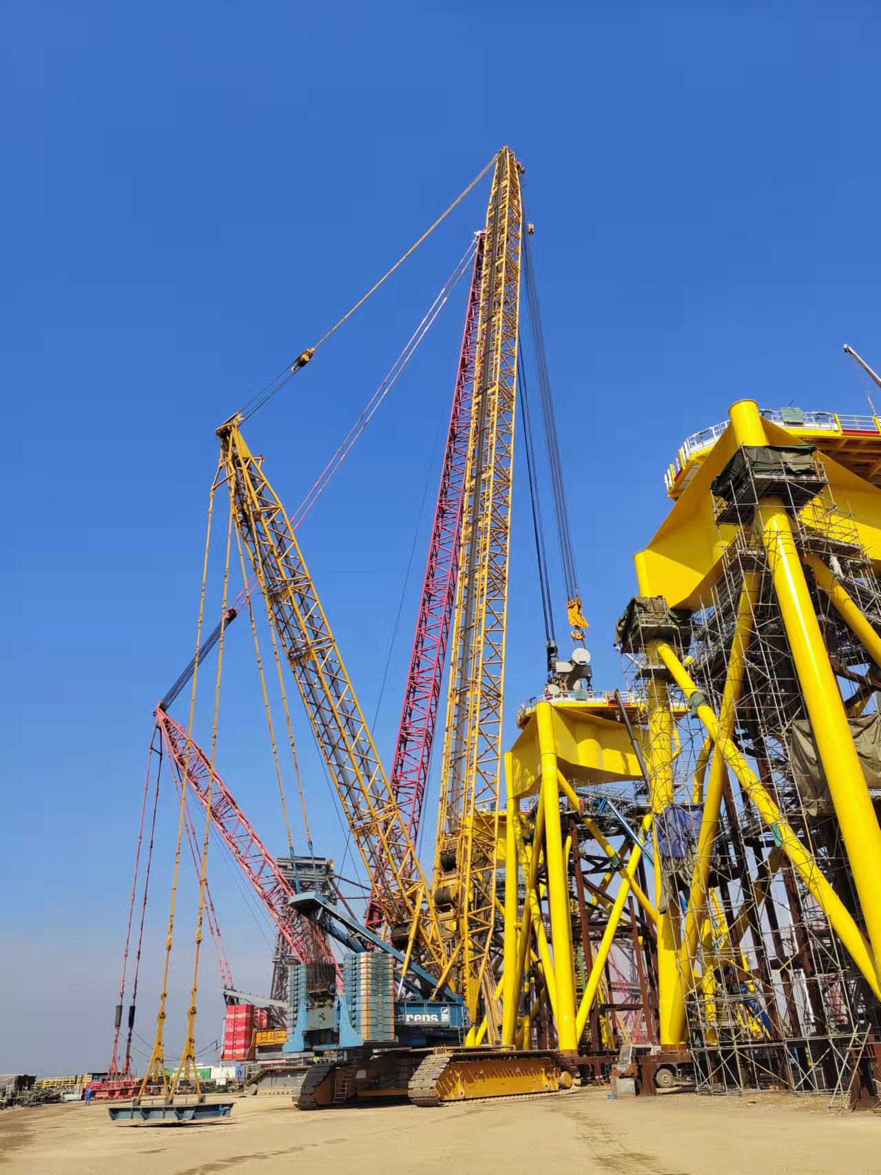 SARENS - Sarens works for the Seagreen Offshore wind project in China